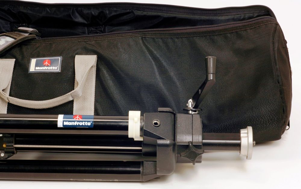 Manfrotto Profi-Kurbelstativ Tripod 075B + Tasche -Neuwertig | Kaufen auf Ricardo