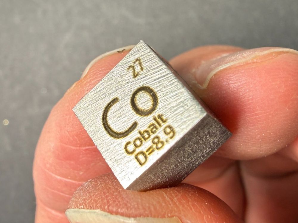 Elementwürfel, Dichtewürfel Kobalt 10 x 10 mm mit Gravur (Gebraucht) in ...