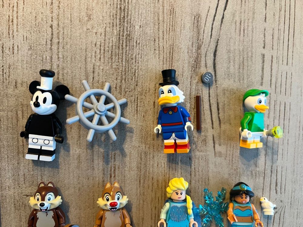 Lego 71024 Disney Minifiguren Serie 2 (Gebraucht) in Wolfwil für CHF 36 ...