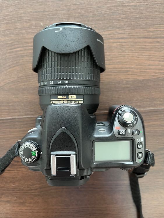 Nikon D80 Body defekt inkl. 1 Objektiv und Zubehör | Kaufen auf Ricardo