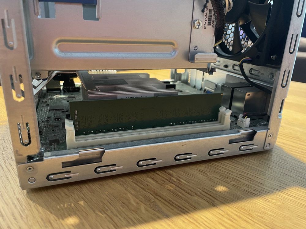 HPE ProLiant MicroServer Gen10 Server Entry HPE ProLiant Mic | Kaufen ...