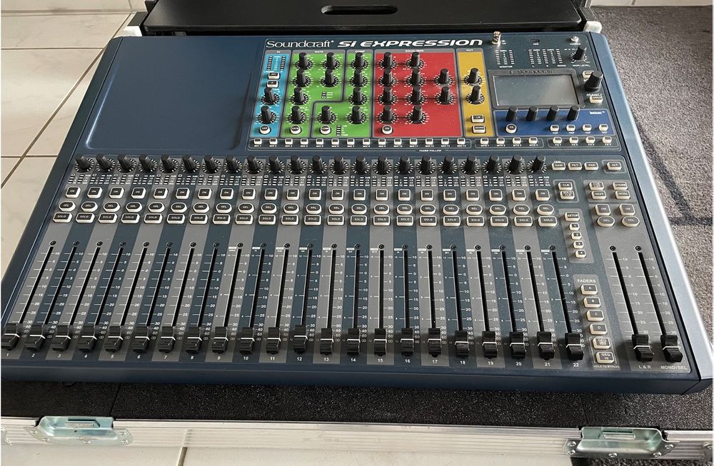 SOUNDCRAFT SI EXPRESSION 2 24 Channel Digital Mixer (Gebraucht) in ...
