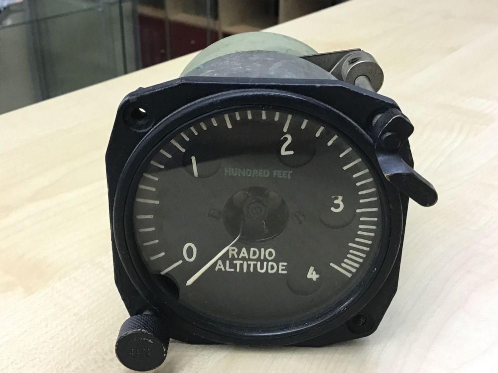Flugzeug GE Radio Altitude Meter US Navy (Gebraucht) in Hombrechtikon ...
