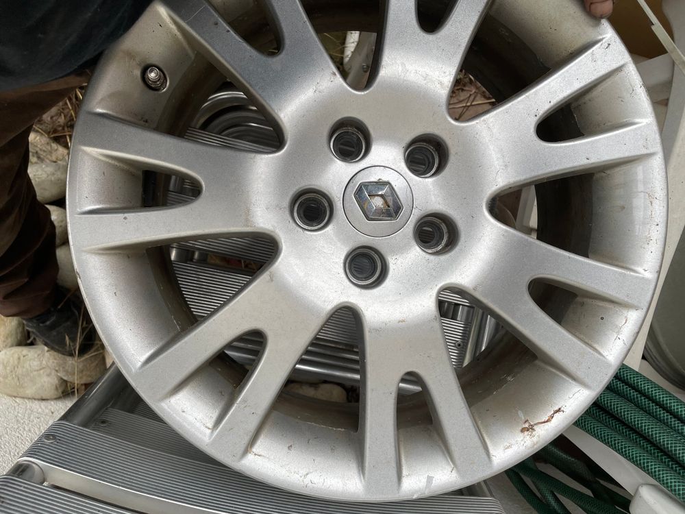 Renault Alufelgen 4X (Gebraucht) in Münchenbuchsee für CHF 50 – nur ...