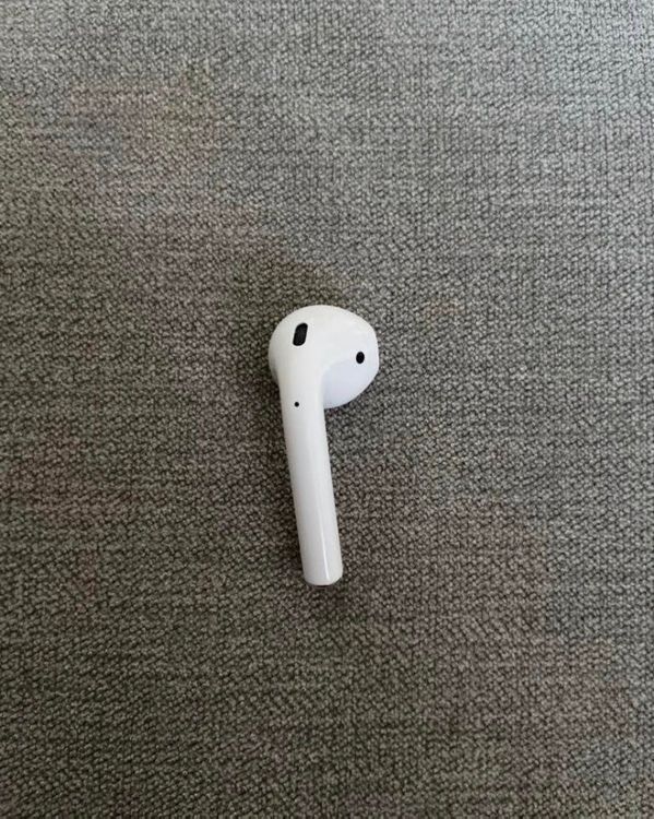 Rechter Airpod 2. Gen (Gebraucht) in Uetendorf für CHF 33 – mit ...