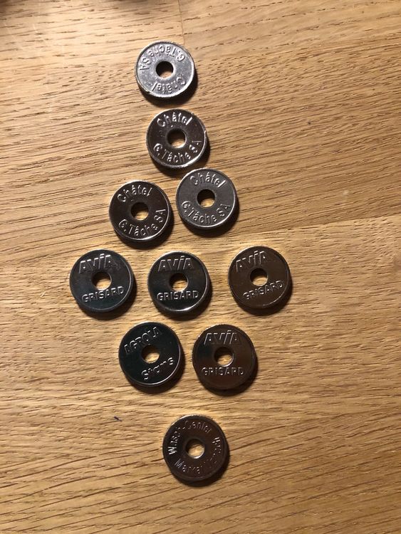 10 Avia Jetons (Gebraucht) in Vilters für CHF 5 – mit Lieferung auf Ricardo kaufen