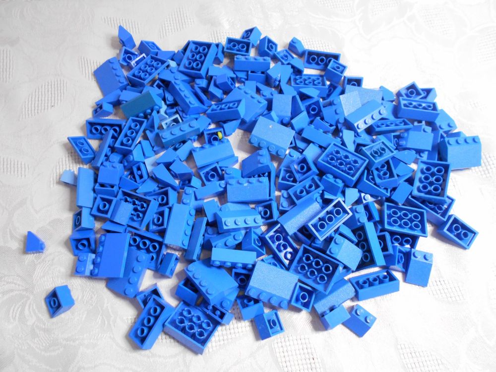 Lego Dachsteine / abgeschrägte Lego ( Set 200 ) (Gebraucht) in ...