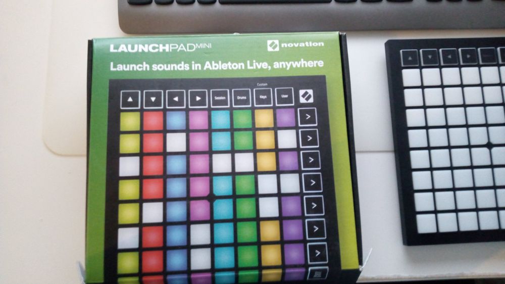 novation LAUNCHPAD mini MKIII (Gebraucht) in wittenwil für CHF 45 – mit ...