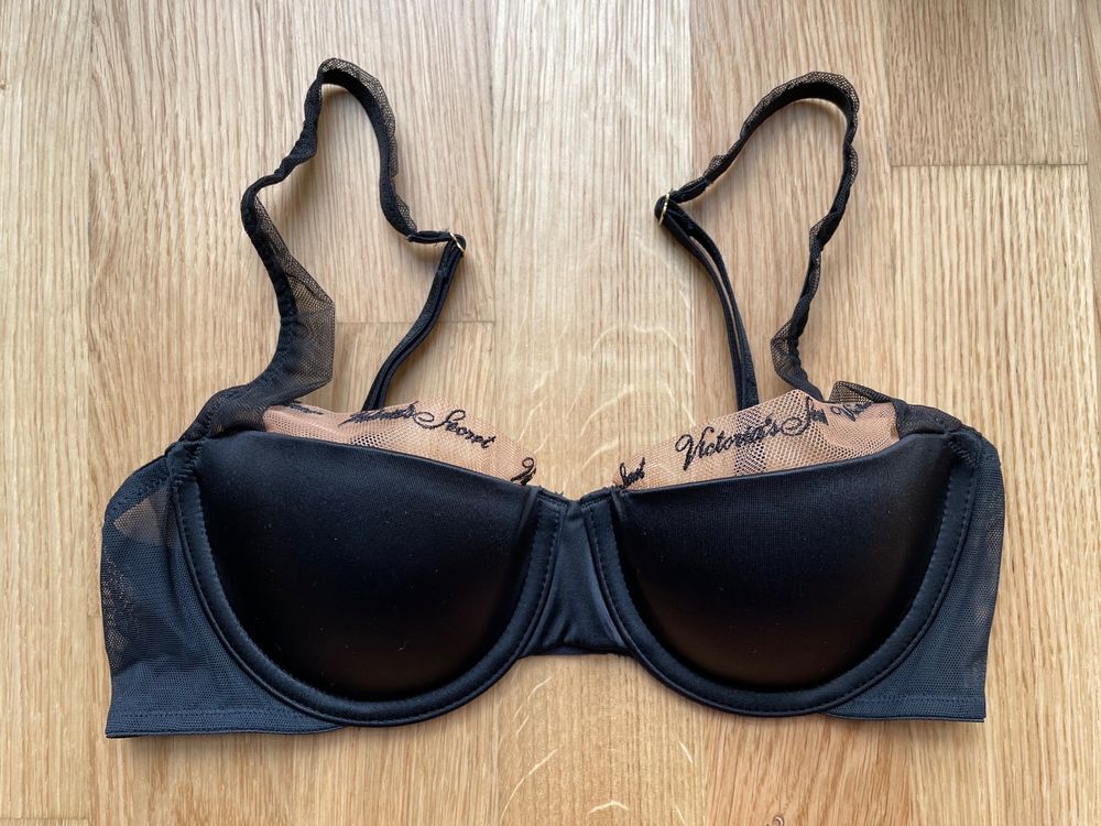 Victoria’s Secret Very Sexy Logo Bra 70C NEW | Kaufen auf Ricardo