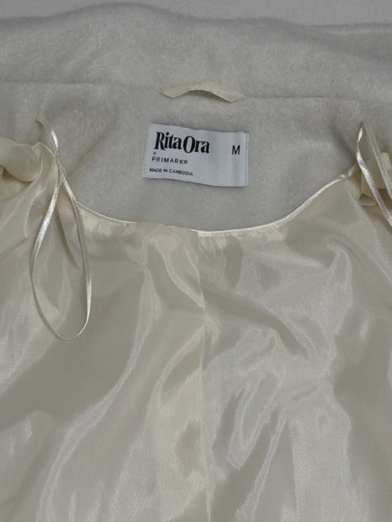 Rita Ora White Double-Breasted Winter Coat, Size M! (Gebraucht) in ...