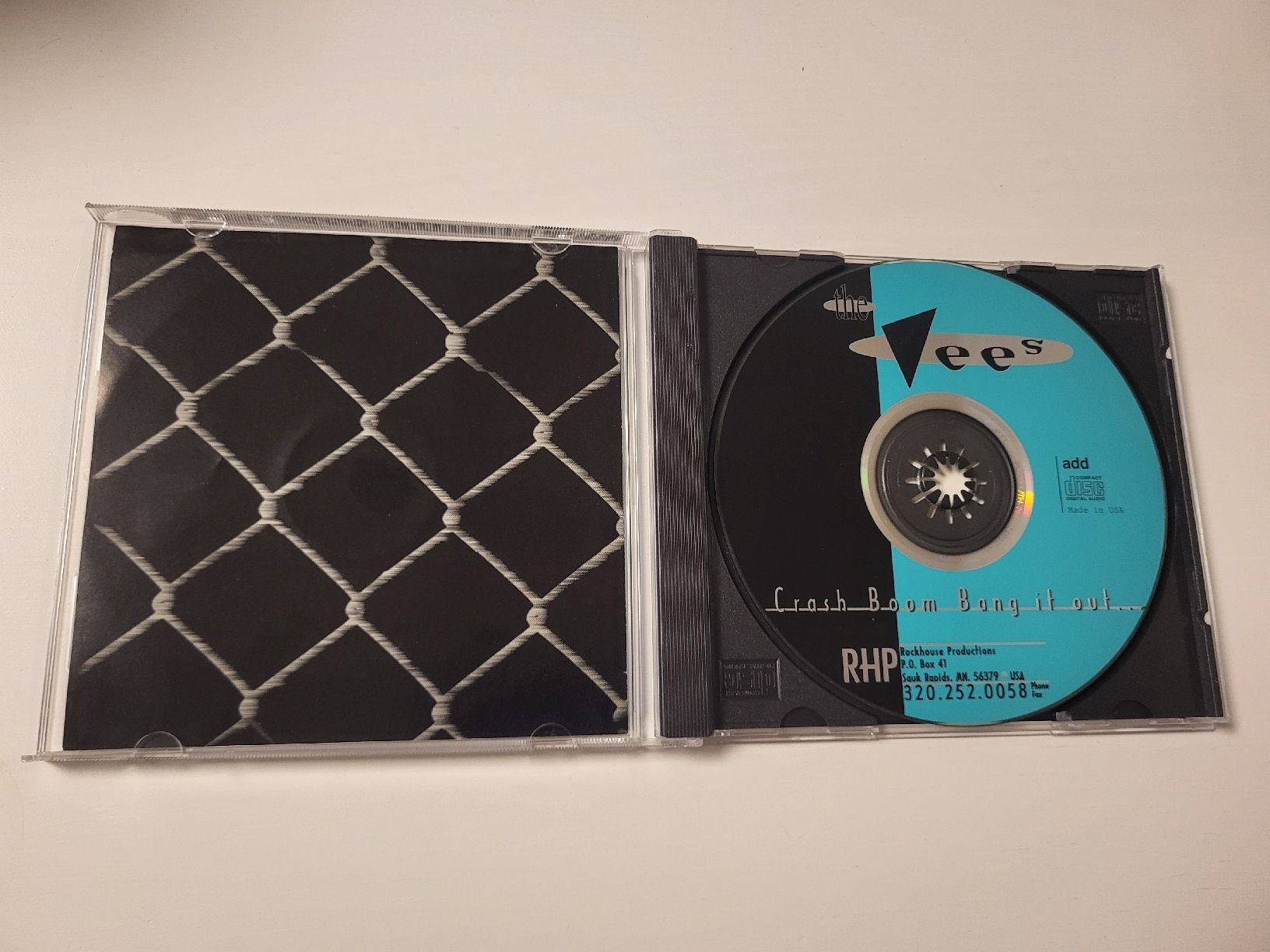 The Vees - Crash Boom Bang It Out... CD (Neu (gemäss Beschreibung)) in ...