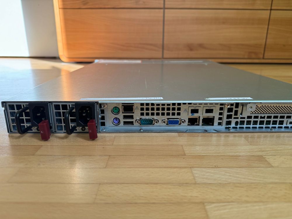 Supermicro 1HE 2x Intel E5620 Dual-CPU SC815R 144GB (Gebraucht) in ...