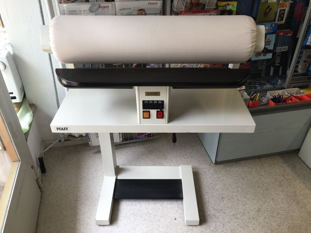 PFAFF Bügelmaschine Typ 651, ab Service, 6 Monate Garantie. (Gebraucht ...
