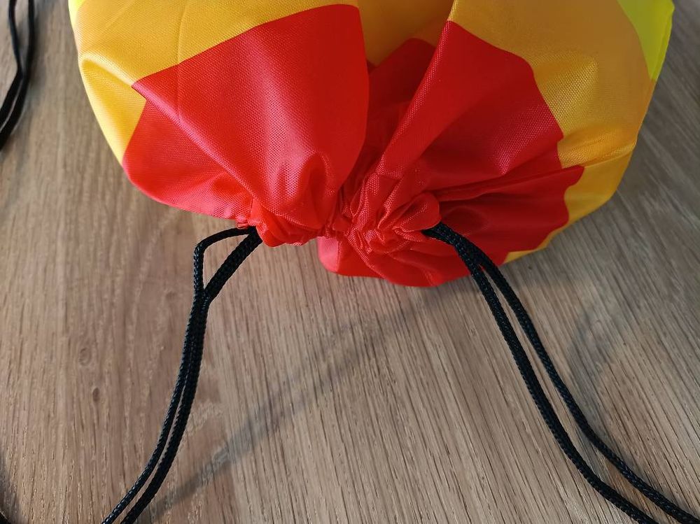 Regenbogen-Beutel mit Kordel (Neu und originalverpackt) in Lachen SZ für CHF 12 – mit Lieferung ...