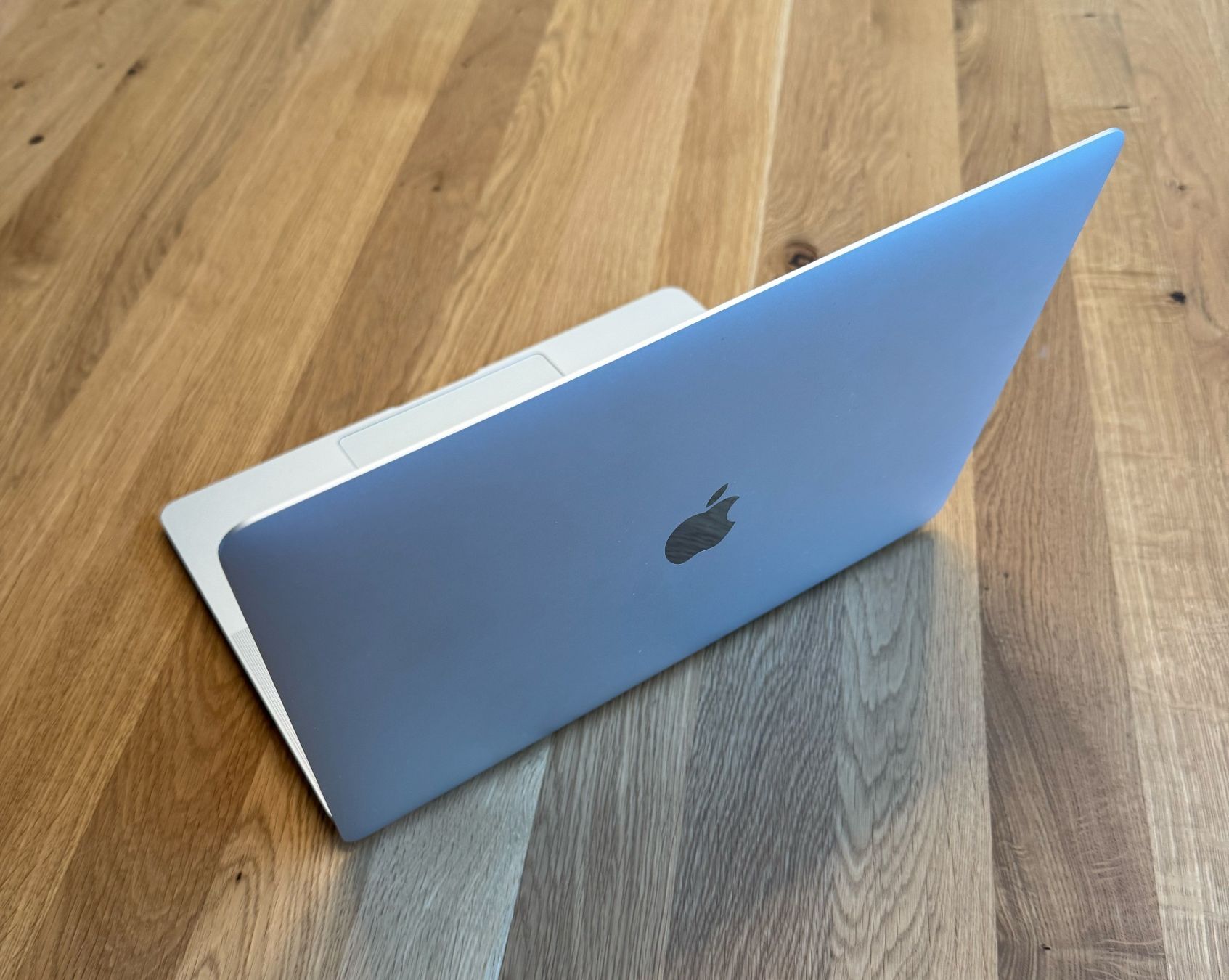 MacBook Air 13" (2020), 8 GB RAM, Top Zustand (Gebraucht) in Ettiswil ...