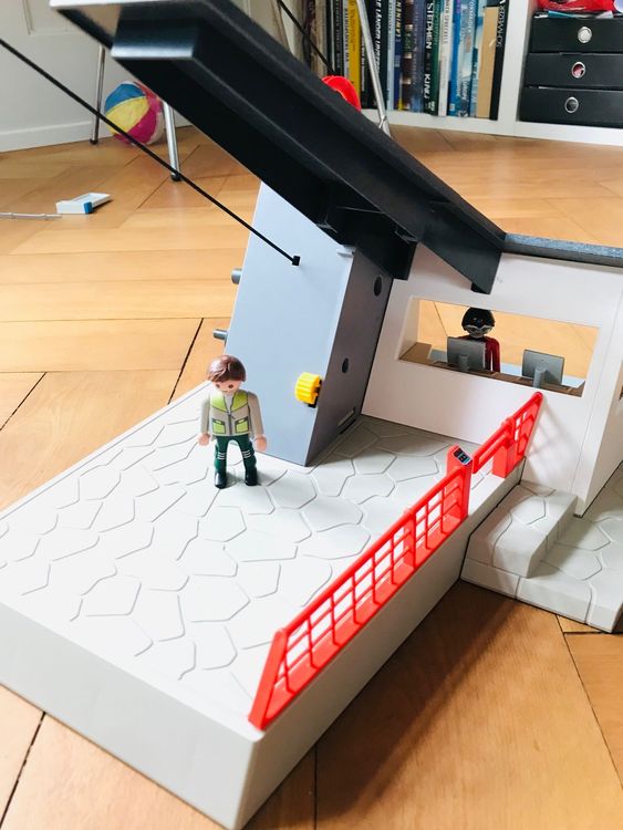 Playmobil Country 5426 Seilbahn mit Bergstation (Gebraucht) in Zürich ...