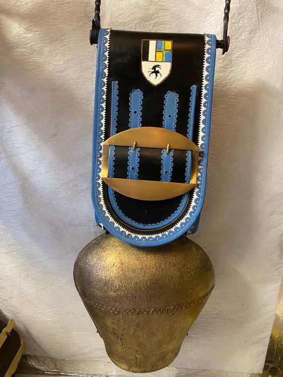 Grosse cloche (D'occasion) à Fribourg pour CHF 300 – avec livraison ...
