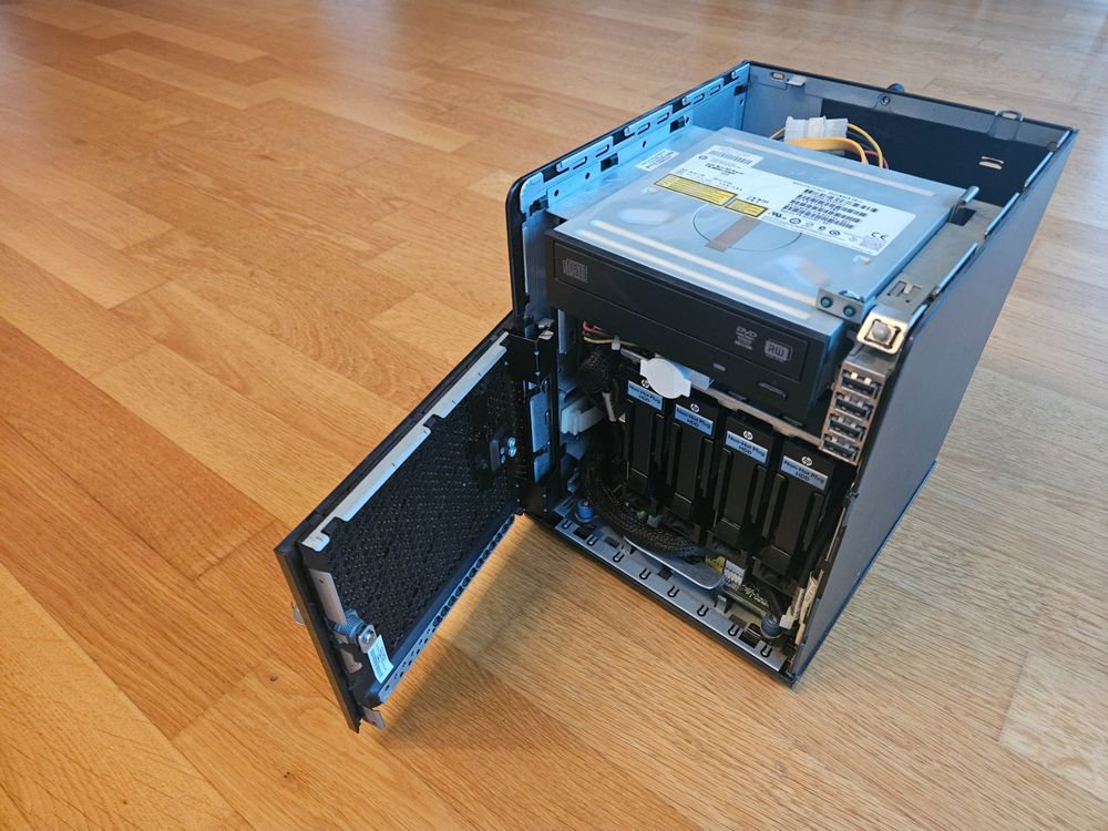 HP ProLiant N54L G7 MicroServer | 4GB RAM Verkaufe hier mei | Kaufen ...