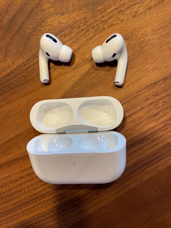 AirPods Pro Wireless Charging Case (neuwertig), mit Garantie | Kaufen ...