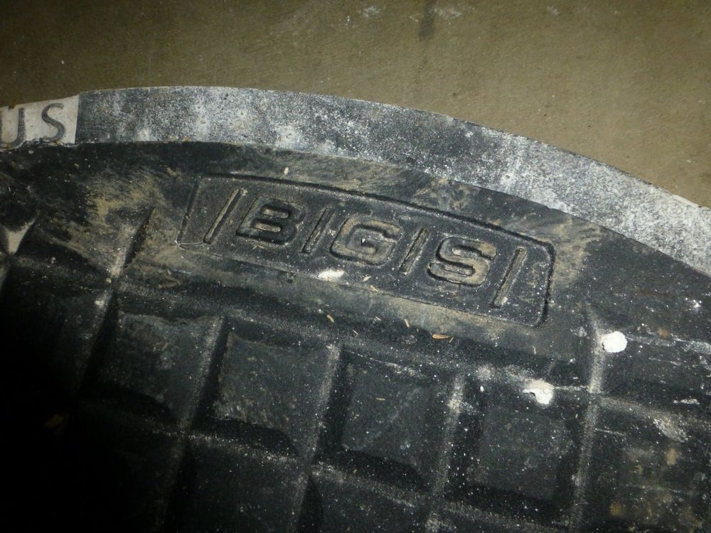 Schachtdeckel BGS mit Ring Deckel 61cm Ring aussen 65cm (Gebraucht) in ...