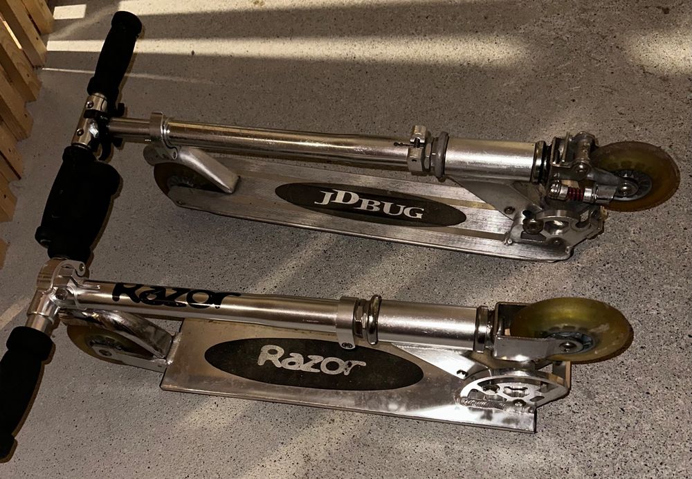 2 Scooter DJ Bug und Razer silber günstig (Gebraucht) in Luzern für CHF ...