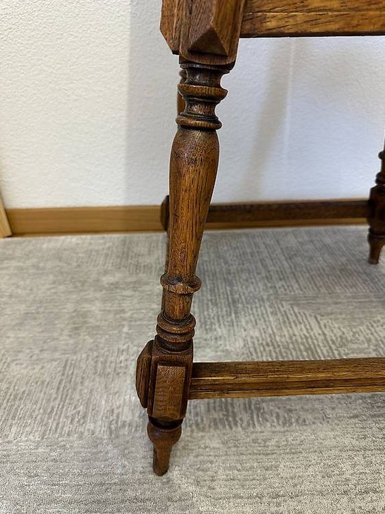 Vintage Beistelltisch aus Massivholz mit Patina (Gebraucht) in ...