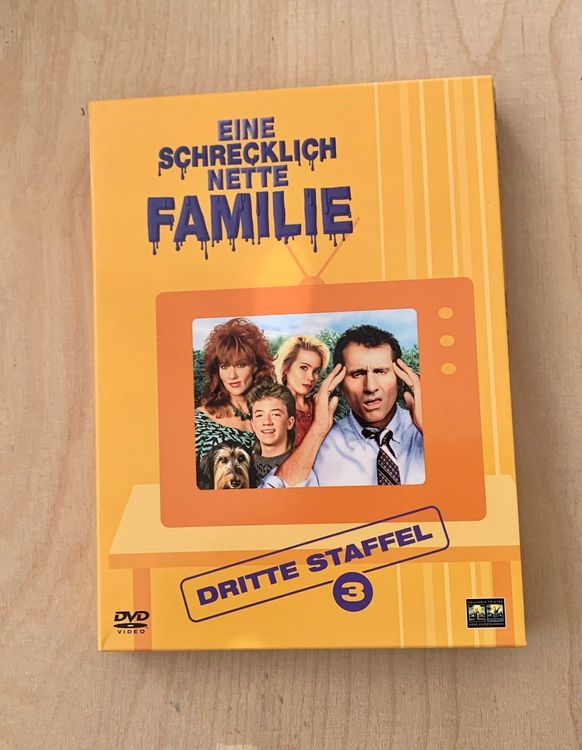 Eine schrecklich nette Familie Staffel 3 (Gebraucht) in Arbon für CHF 1 – mit Lieferung auf ...