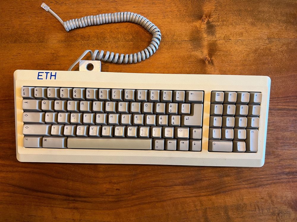 Macintosh ETH 512Ke & M0110A Keyboard & 800K External Drive (Gebraucht ...