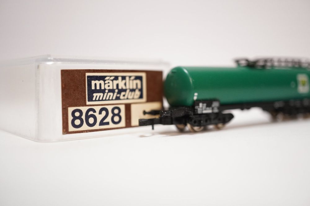 e33 Märklin 8628 DB Tankwagen BP 4-achsig (Gebraucht) in Thun für CHF 16 – mit Lieferung auf ...