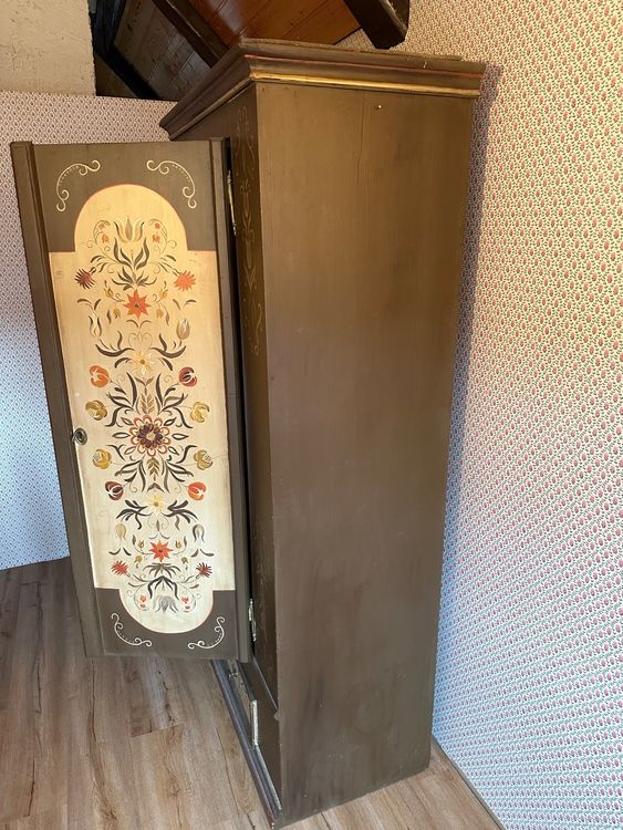 Schrank Holz (Gebraucht) in Herisau für CHF 90 – nur Abholung auf Ricardo kaufen