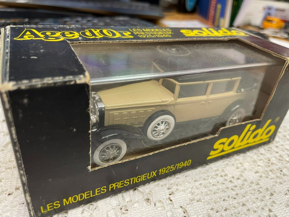 Cadillac 452 A 1:43 solido (Neu und originalverpackt) in Wohlen AG für ...