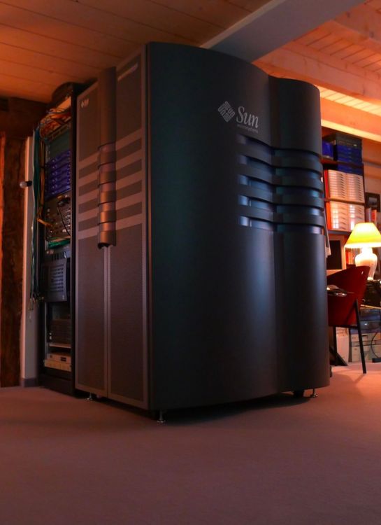 Rarität: Supercomputer Sun Enterprise 10000 (E10K) StarFire (Gebraucht ...