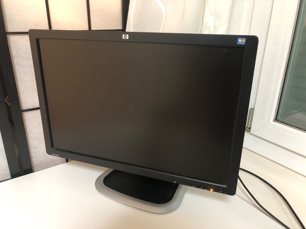 Computer screen HP L2445w (Gebraucht) in Wallisellen für CHF 6 – nur ...