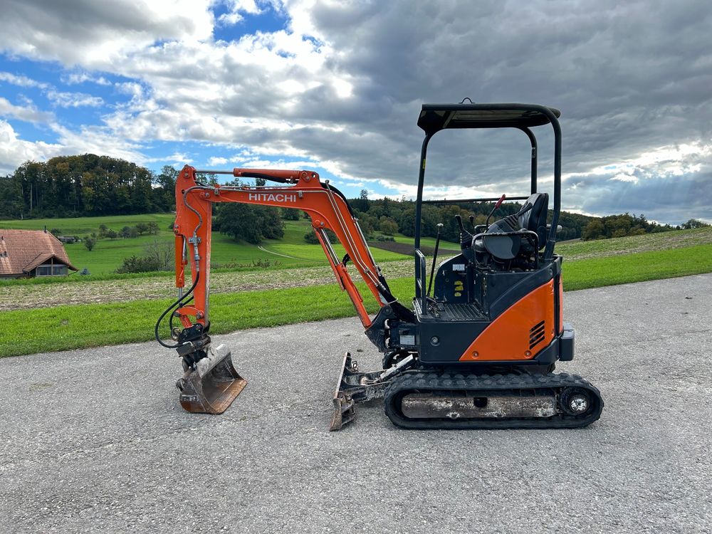 Bagger Hitachi 1,9t (Gebraucht) in Courgevaux für CHF 13500 – nur ...