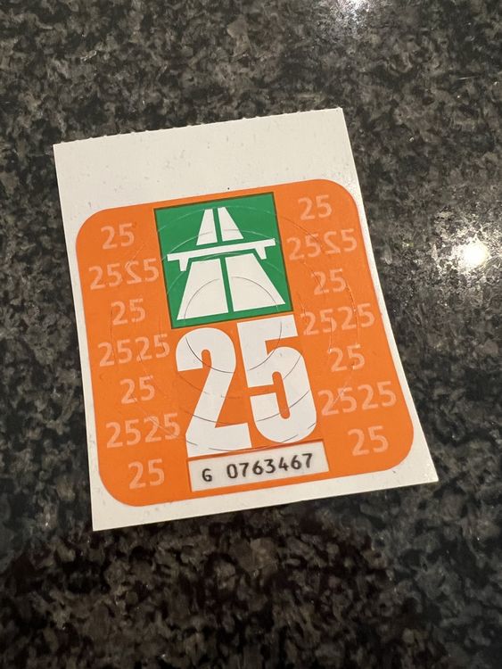 Autobahnvignette 2025 (Neu und originalverpackt) in Kriens für CHF 33 – mit Lieferung auf ...