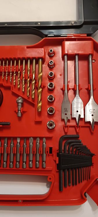 black & Decker Bohrer/ Bits, und andere Set im Koffer (Gebraucht) in ...