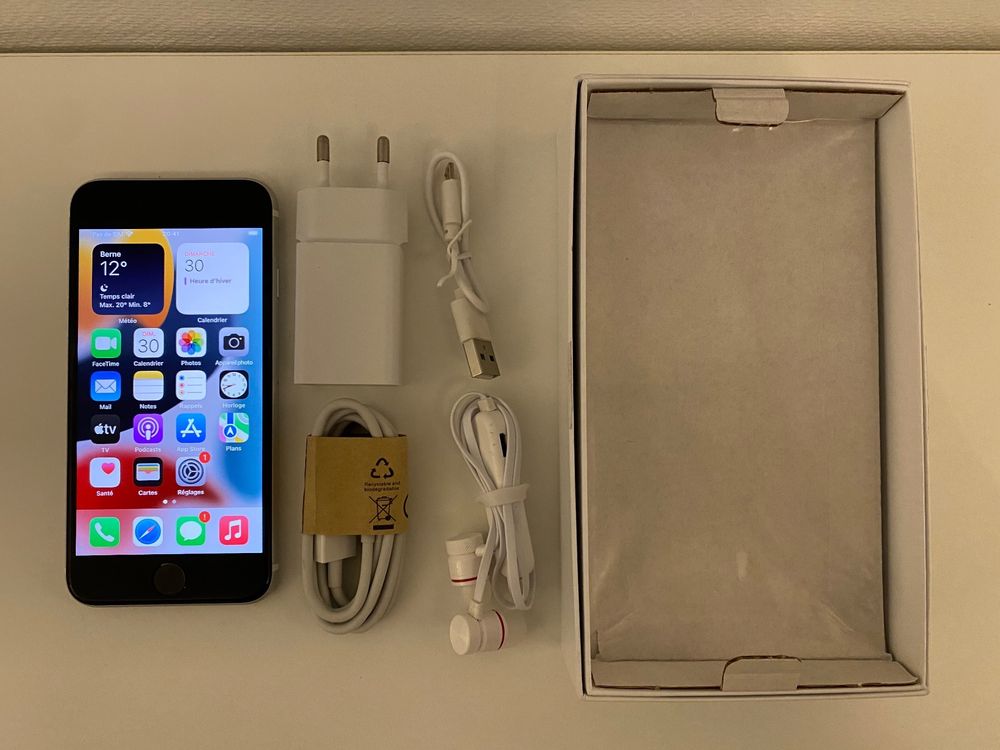 iPhone SE (2020) 64GB | Kaufen auf Ricardo