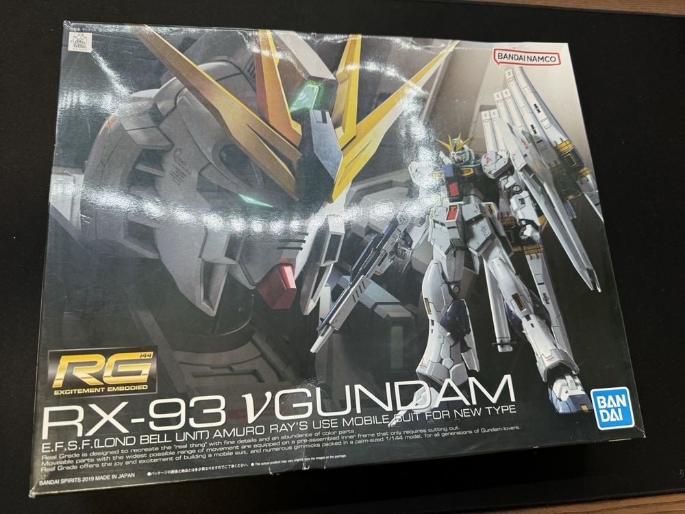 Gunpla Bandai Gundam RG RX-93 V (Nu) Gundam 1/144 (Neu (gemäss ...