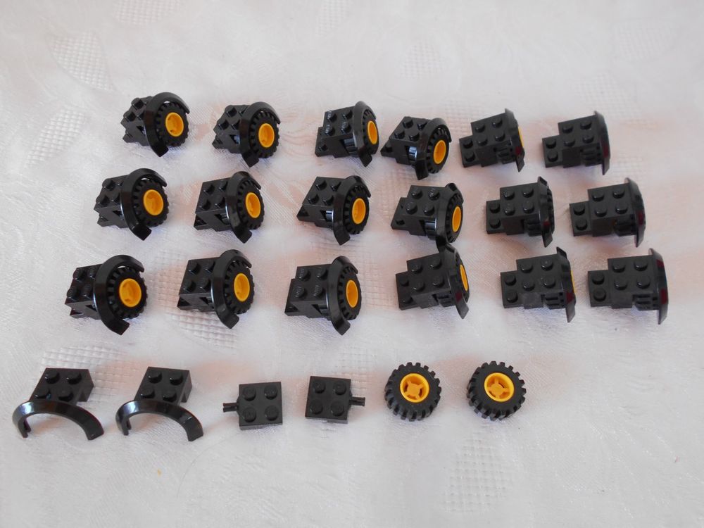20 Lego Räder mit Radkasten ( Set 745 ) (Gebraucht) in Niederuzwil für ...