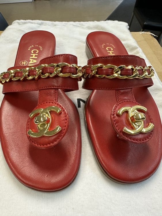Red Chanel Leather Chain Sandals EU 35 (Neu (gemäss Beschreibung)) in ...
