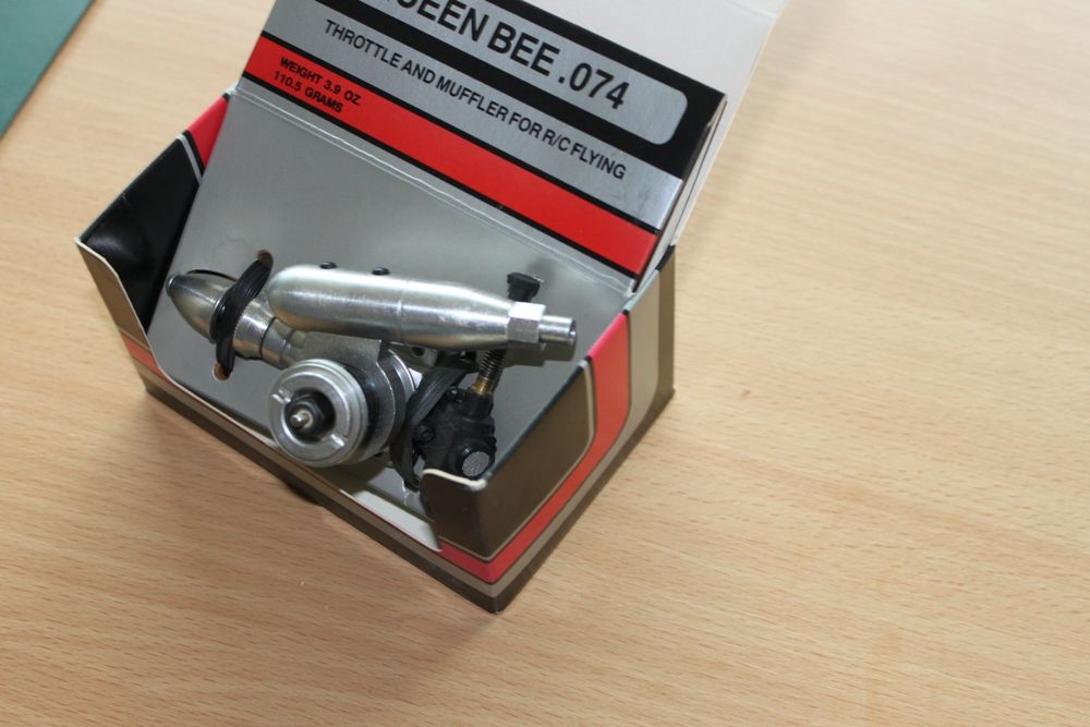Modellmotor COX Queen Bee .074 m. Schalldämpfer No. 3701 (Neu (gemäss ...