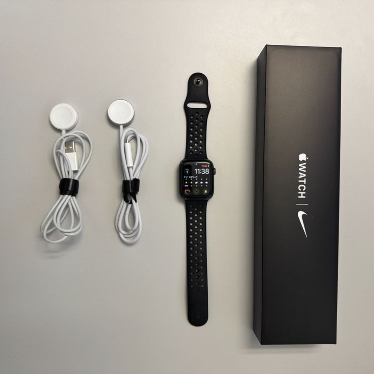 Apple Watch Series 6 GPS, 44mm, Battery Health 74% (Gebraucht) in ...