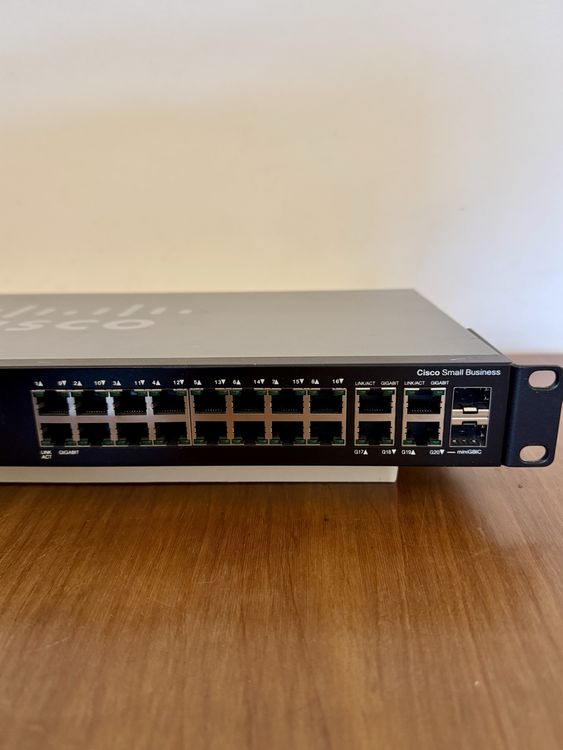 Cisco SG300-20 20-Port Gigabit Managed Switch - 🚀🚀🚀🚀 (Gebraucht) in ...