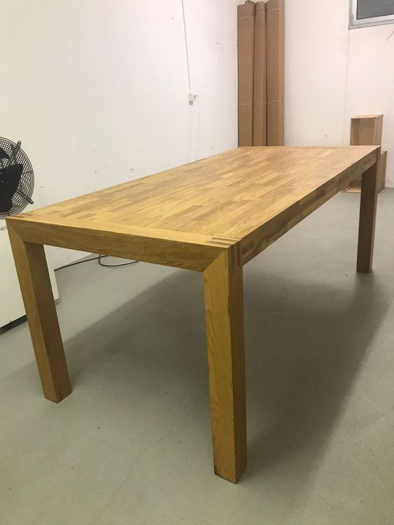 Schöner, massiver Holztisch | Kaufen auf Ricardo