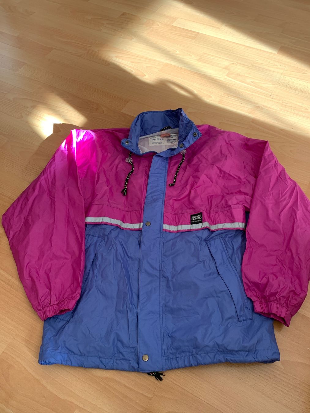 Joli k-way vintage taille 38-40 (D'occasion) à MEYRIN pour CHF 15 ...