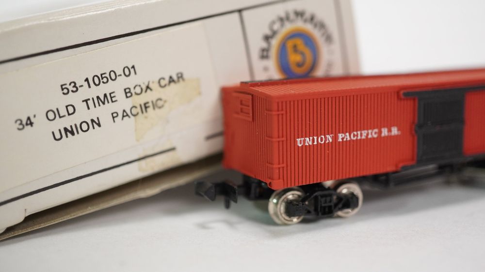 e3 Spur N Bachmann 53105001 Box Car rot Union Pacific (Gebraucht) in ...
