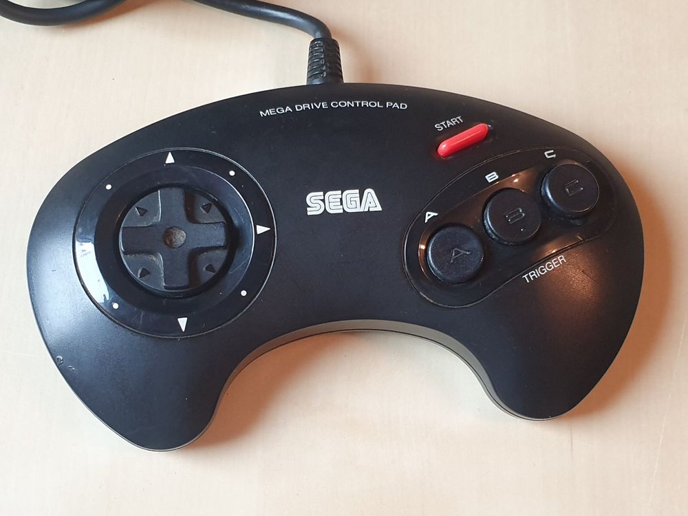 Original Sega Mega Drive II Controller (Gebraucht) in Stansstad für CHF ...