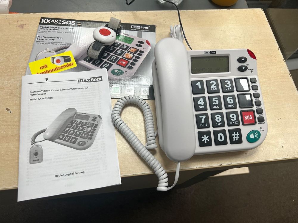 Maxcom Seniorentelefon mit Funk-Notruf-Sender | Kaufen auf Ricardo
