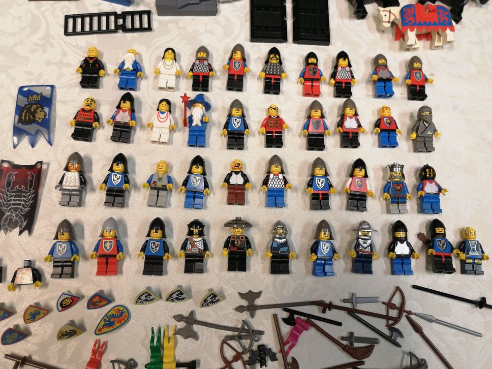 Lego Ritter Minifiguren 1 (Gebraucht) in Sils im Domleschg für CHF 139 ...