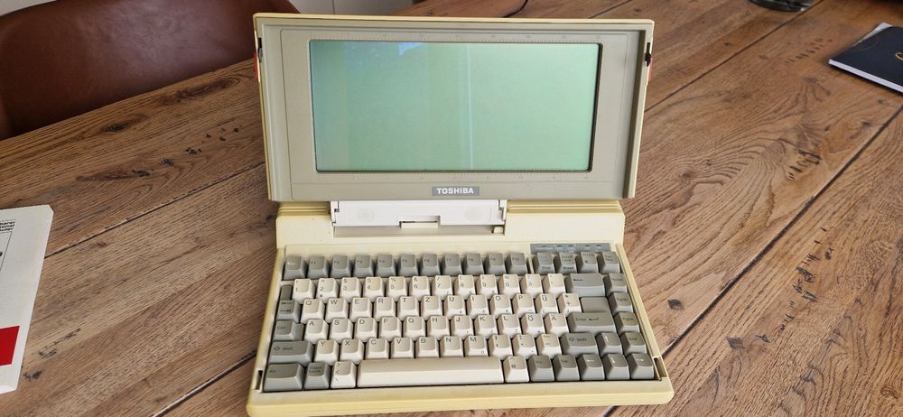 Toshiba T1100 Plus Laptop (Gebraucht) in Zernez für CHF 50 – mit ...